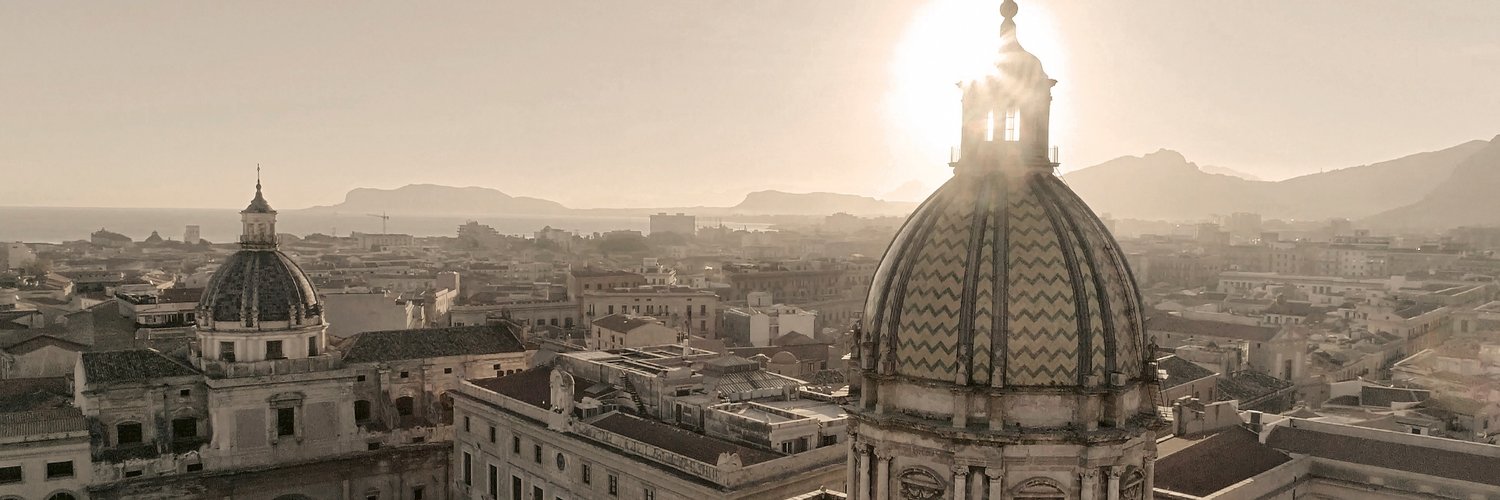 Devred Logo & Brand Assets (SVG, PNG and vector) - Brandfetch