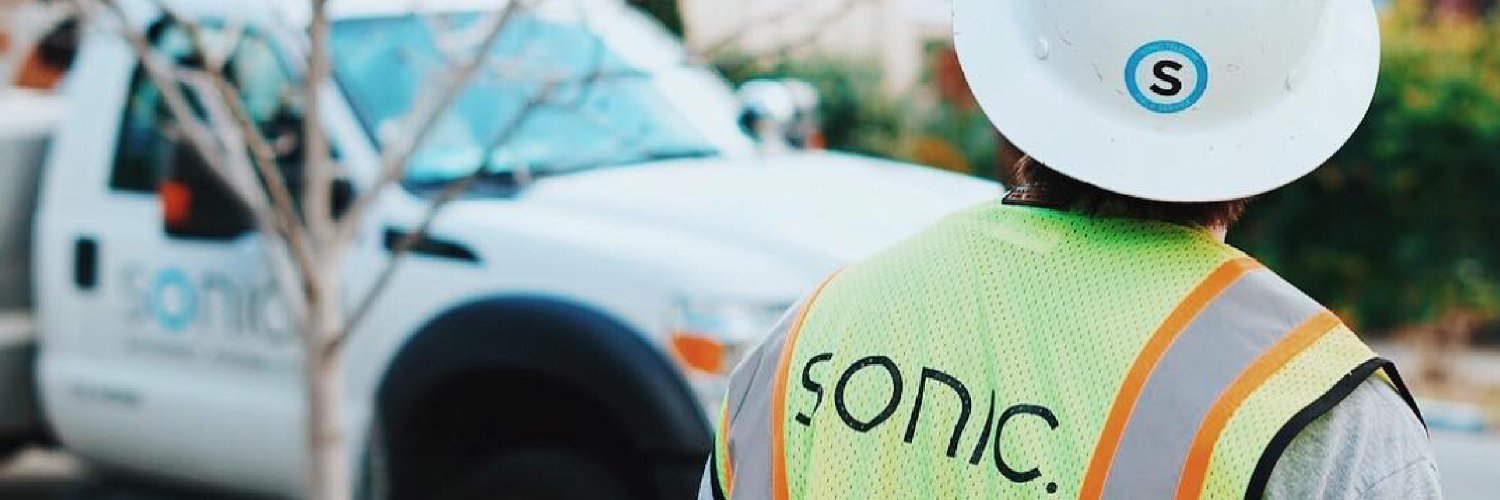 Sonic Internet Logo & Brand Assets (SVG, PNG and vector) - Brandfetch