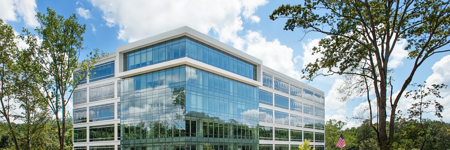 Brandfetch | Genuine Parts Company Logos & Brand Assets