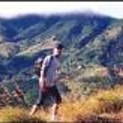 Brandfetch | Bright Star (An internet services Est) Logos & Brand Assets