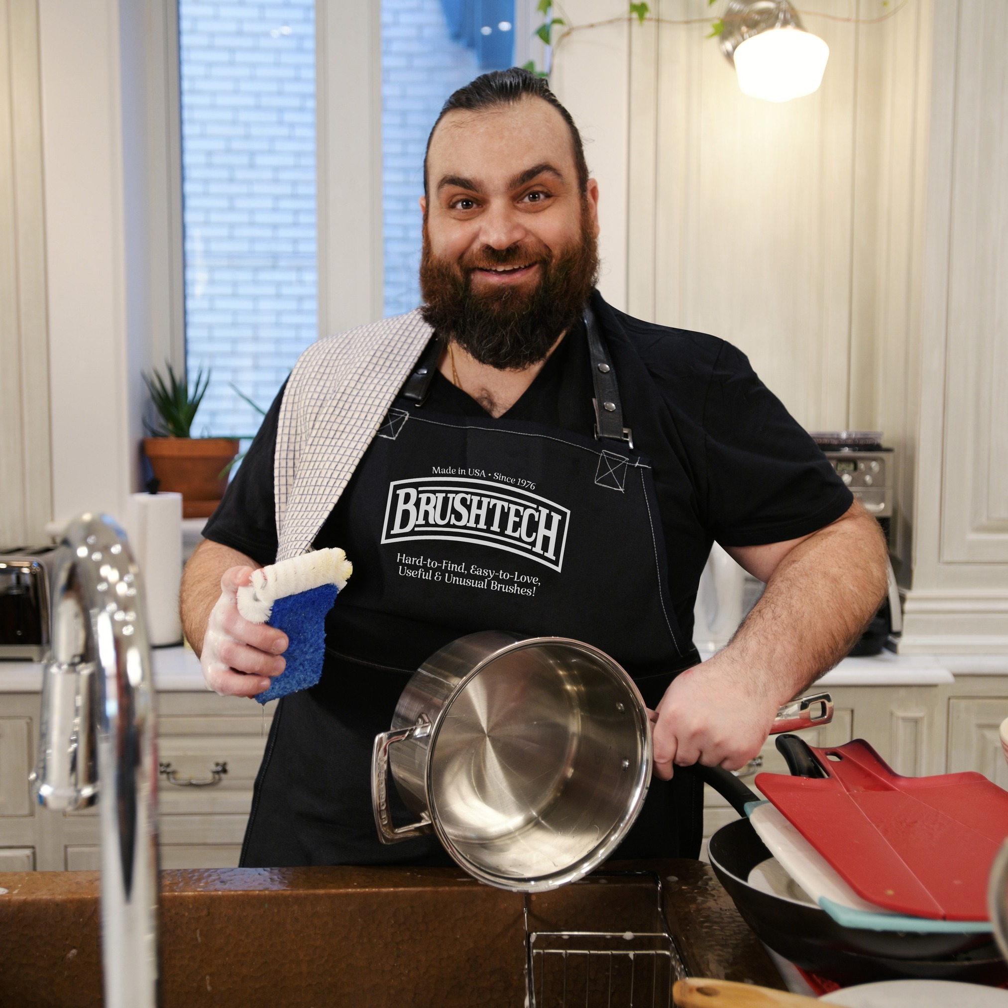 Brushtech Logos & Brand Assets | Brandfetch